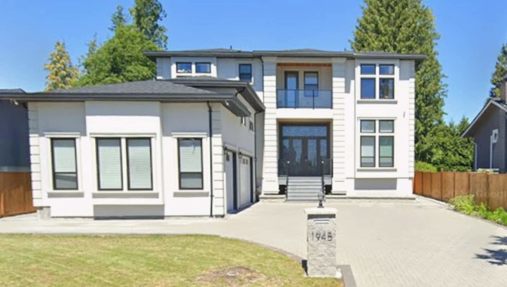 Cozy Suite Near Mundy Park - Bright & Private - Coquitlam