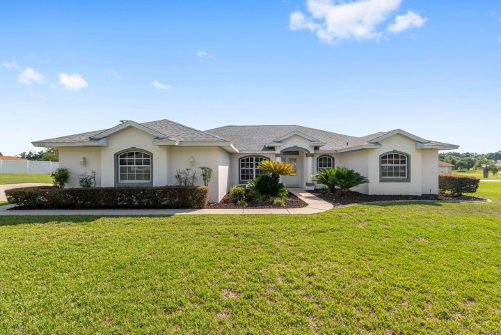 Villa Eckhardt: Bright And Light 3 Bedroom Home - Inverness, FL