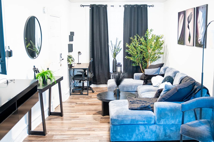 The Cozy Grey Haven Home - 1st Floor - Reading, PA