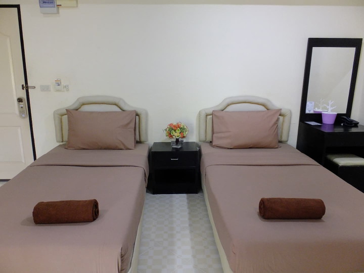 Standard King Bed Room 2@the Lima Place - Ayutthaya