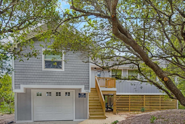 Hostetler: Close To Beach, Screened Porch - Duck, NC