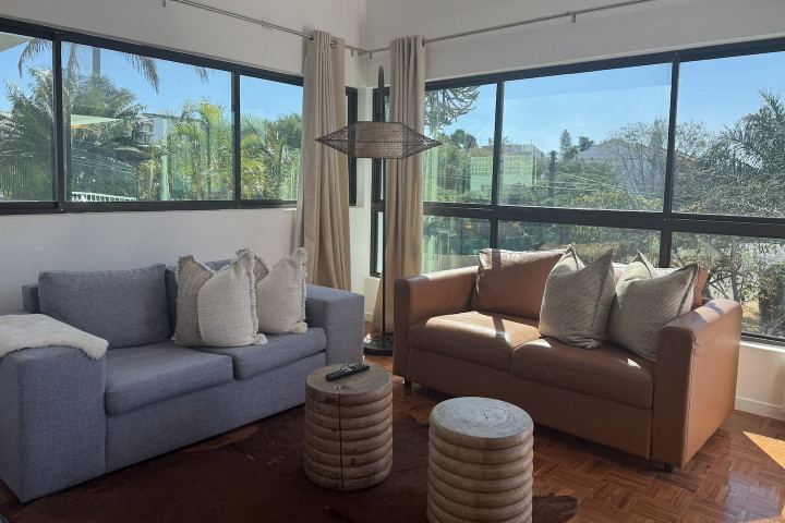 Sommerschield 2br Apartment + Office & Pool - Mozambique