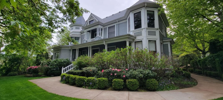 Historic Benten-heimdall House - Oregon City, OR