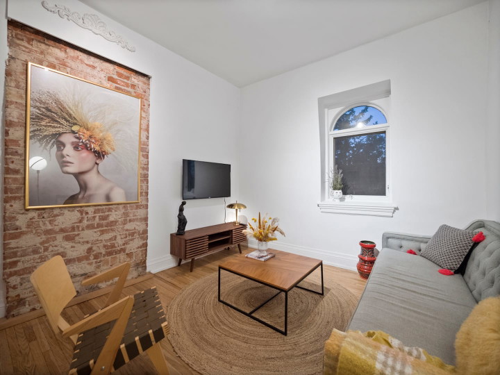 Gorgeous 2 Bedroom - Queen St W Next To Drakehotel - Toronto