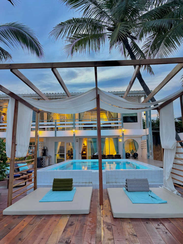 Beach Suite + Kitchen | Sleeps 6 | Steps To Sea - Hua Hin