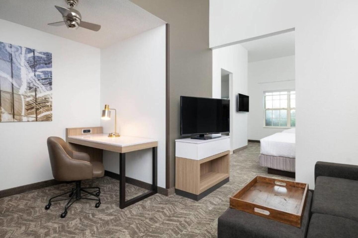Springhill Suites | Jr Queen Suite | Water Country - Williamsburg, VA