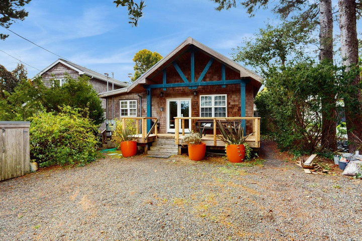 Cozy Family Friendly Cottage Near Ocean With Loft, - Manzanita, OR