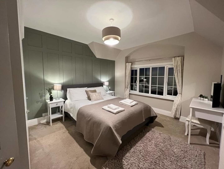 Peak District Village Cottage With Stunning Views - Bakewell