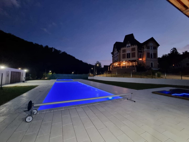 Villa-castel-transilvania (Pensiunea Mayumi) - Moneasa