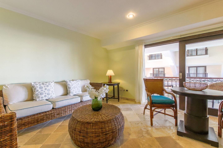 Canal-view Loft, Walking Distance To Api Beach! - Punta Cana