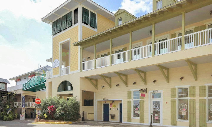 Johns Pass Hotel - Madeira Beach, FL
