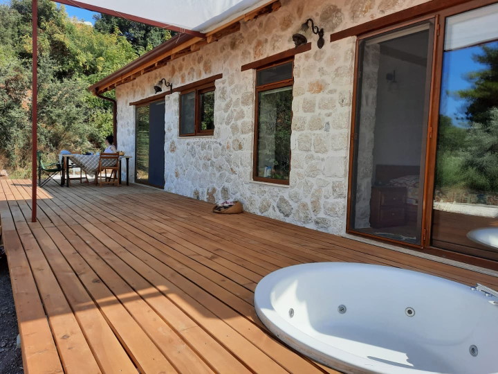 Olympos'ta Tahtalı Dağı Manzaralı Taş Ev - Adrasan