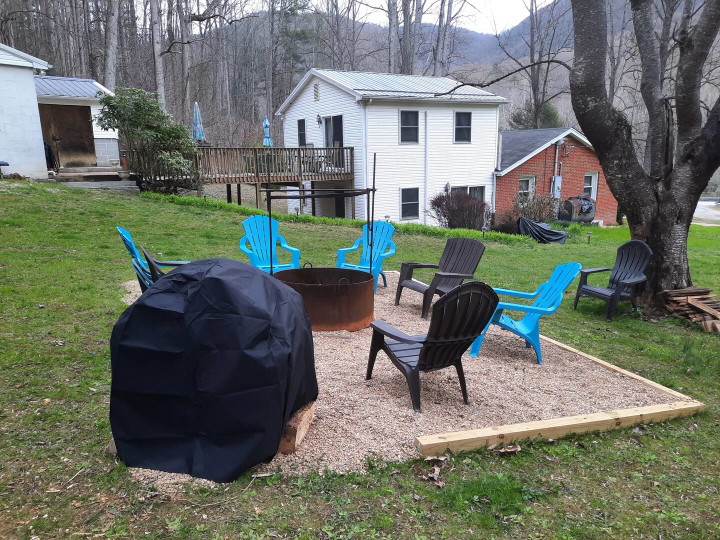 Riverside Hideaway - Virginia