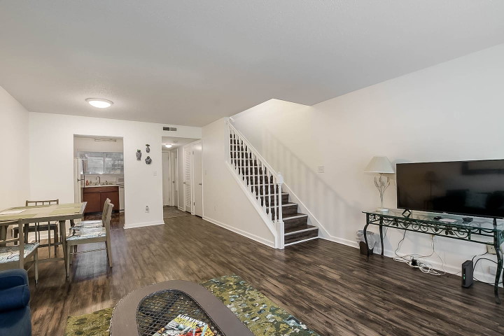 Lakeside Retreat And Close To Ua! 838 Reviews. - Tuscaloosa, AL