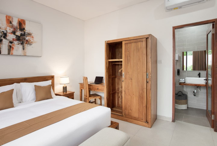 New 2br Private Villa Near Gwk W/ Pool & Sofa Bed - Bali