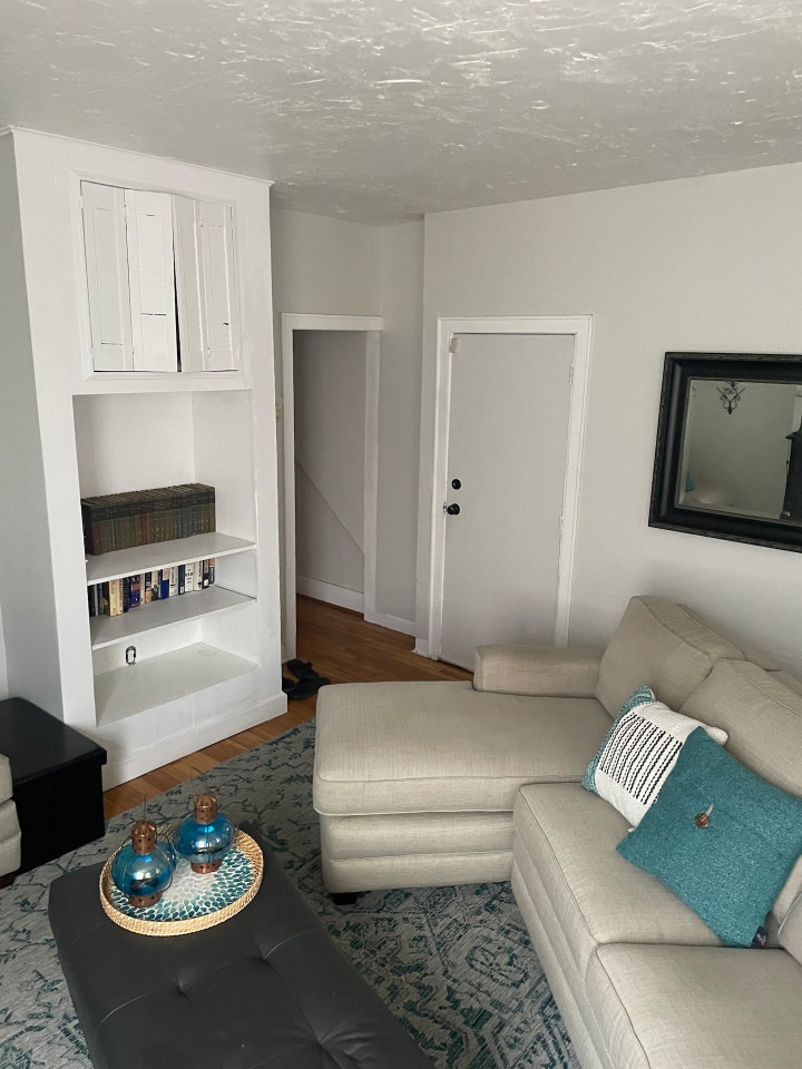 Lovely Two Bedroom Apartment In Historic Trenton. - Trenton, NJ