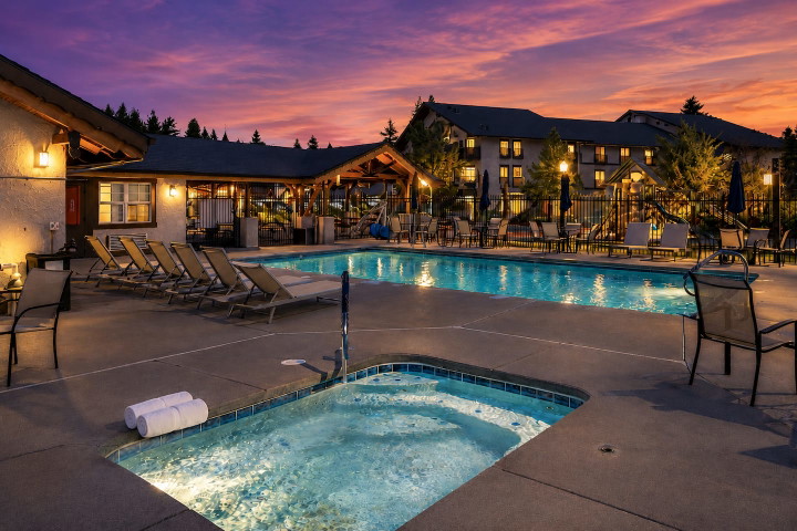 In Town | Pool | Hot Tub | Parking | Gym | Dogs - Leavenworth, WA
