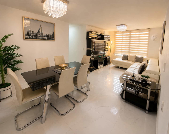 Hermoso, Moderno Y Lujoso Apto En Condominio - Chiclayo