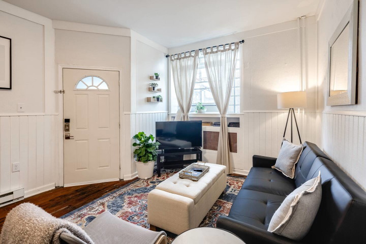 Walk To Main St! Cozy 1br Retreat Manayunk - Conshohocken, PA