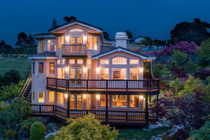 Bayview Retreat On The Hill - Hayward, CA