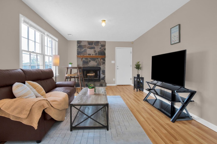 Cozy Modern Spacious 1 Br - Nurses Welcome! - Fayetteville, NC