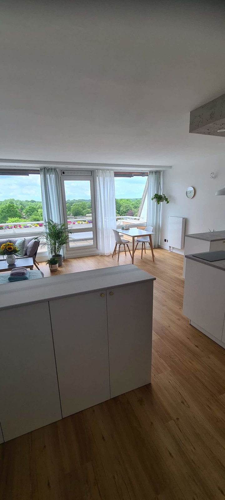 Renovated Beachfront Apartment - Kiel
