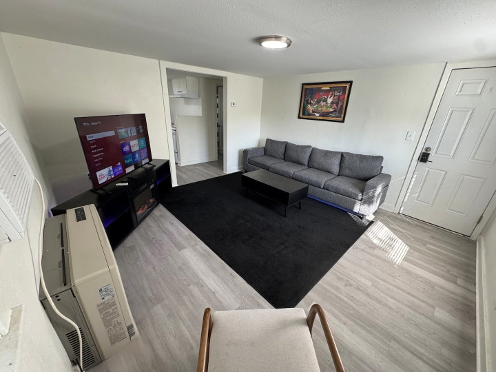 The Nook On 6th, Simple, Clean 1 Bedroom Apartment - Great Falls, MT