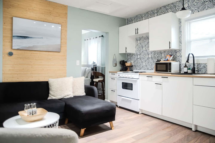 Petite Paradise: Tiny Home Vibes! Great Location! - Ohio