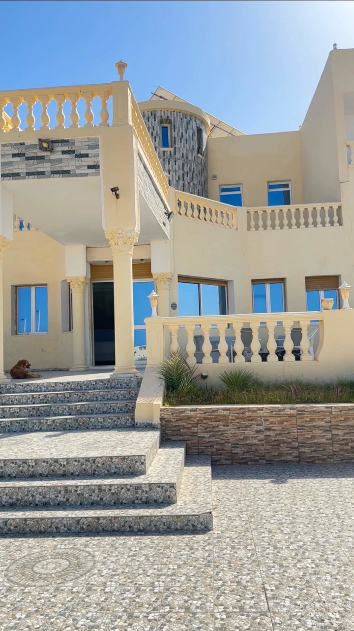 Château Bleu Au Bord De La Mer - Zarzis