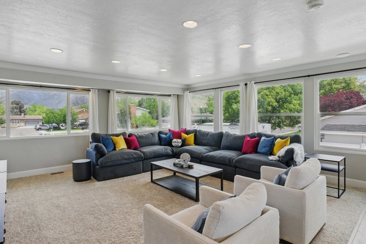 1 Min Lindon Temple- Sleeps 16, Hot Tub, Xbox - Vineyard, UT