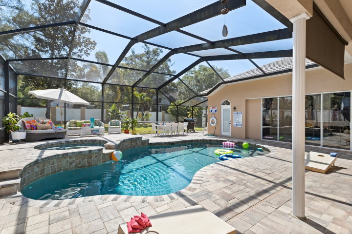 Villa With Pool, Spa And Putty, Honeymoon Island - Dunedin, FL