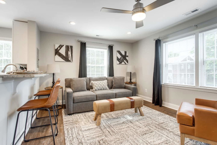 Newly Renovated & Modern 1br Condo - Unit 3 - Arlington, VA