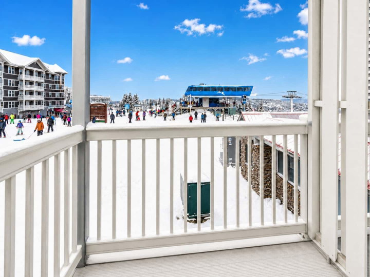 Ski In Out Condo With Slope Views - Snowshoe, WV