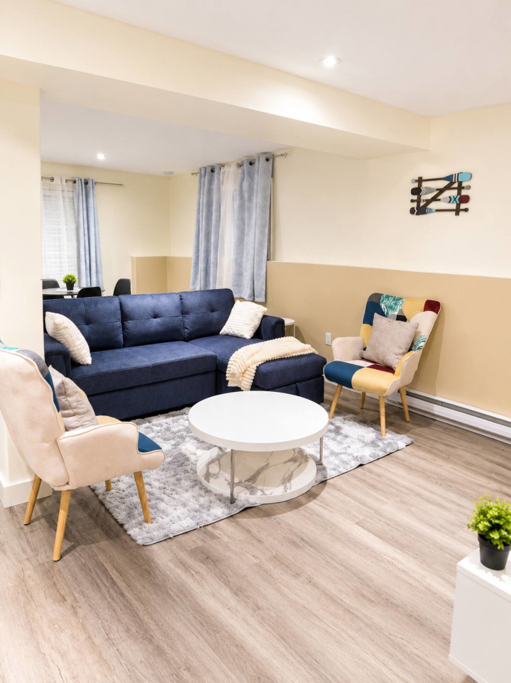 Nestled Inn | Private Suite - Hampton