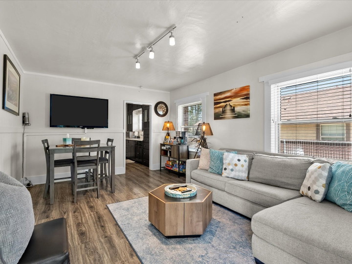 Heart Of Reno | Cozy 2br  Coffee Bar  Near Unr - Reno, NV