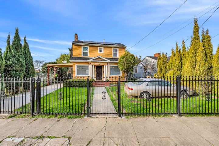 Quiet 3br Oakland Home Big Yard Free Parking - Oakland, CA