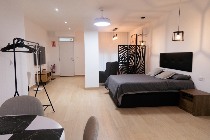 Spacious, Modern Loft | San Marcelino - Valencia