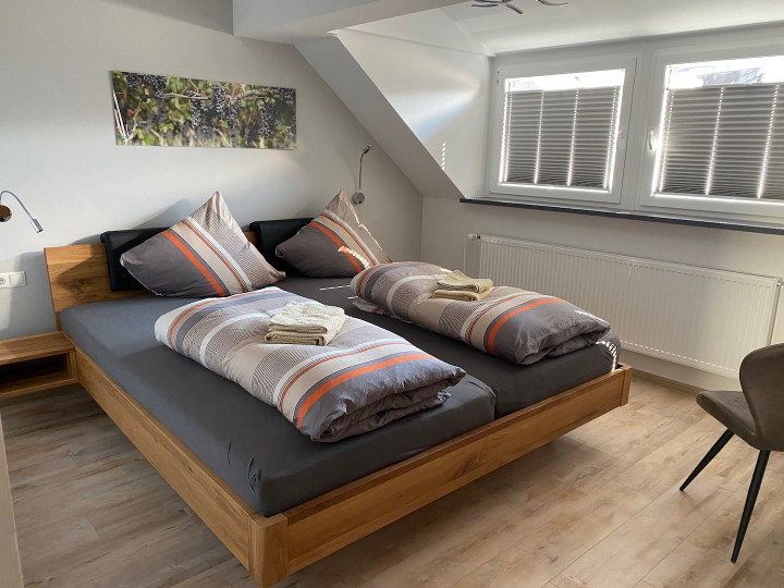Guest Room With Xxl Bed And Balcony - Traben-Trarbach