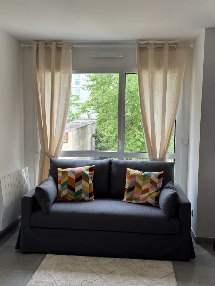 Cozy Studio: The Quiet Cocoon - Lyon-Saint Exupéry Airport (LYS)