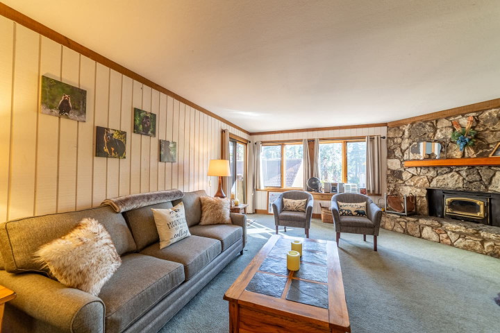 Comfortable Pet Friendly Condo! - Mammoth Lakes, CA
