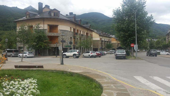 Apartamento A 150 Metros De Telecabina. - Benasque
