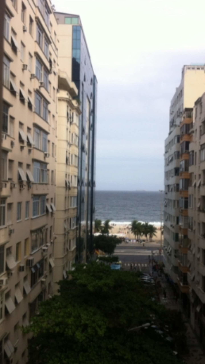 Muito Perto Da Praia E Do Metro . Posto 3 . - Copacabana