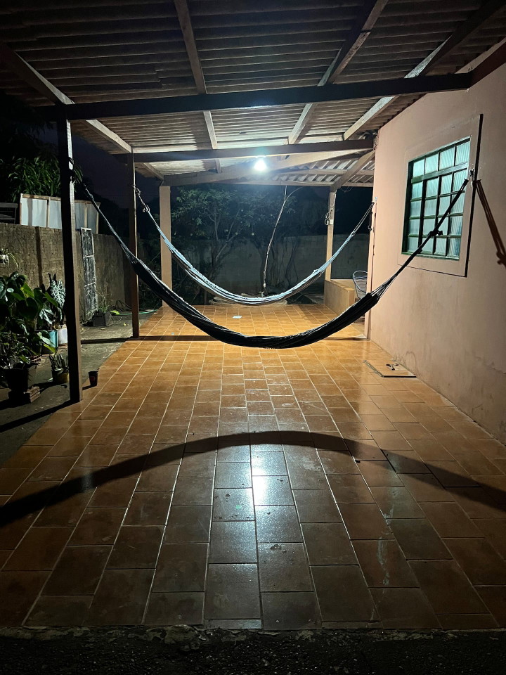 Casa 2 Quartos Sala Cozinha E Garagem 2 Carro - Dourados
