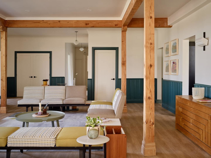 The Wallace House | 20 Person Accommodation - Belleville, Canada