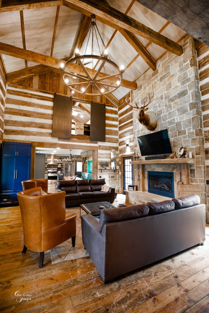 Gorgeous 1856 Log Cabin, Completely Renovated - Cape Girardeau, MO