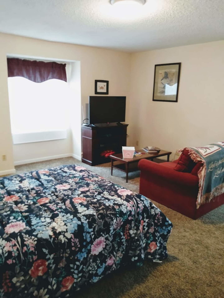 Private Small Apartment Upstairs Free Parking - Alabama