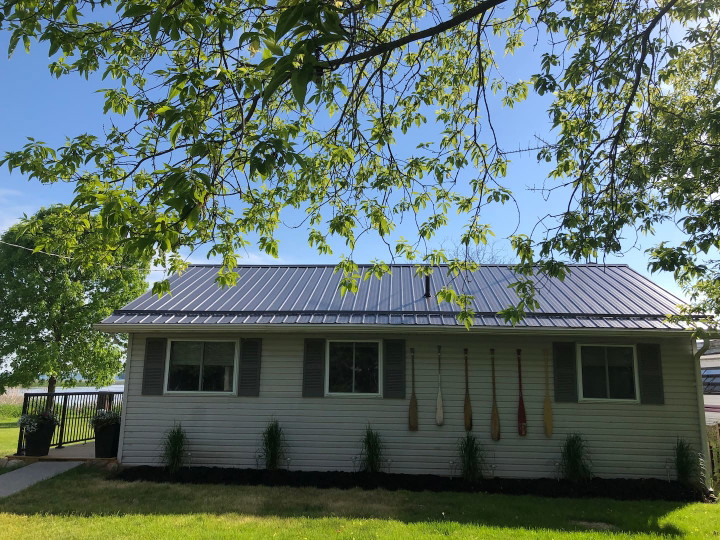 East Lake Cottage - Near Sandbanks - Prince Edward
