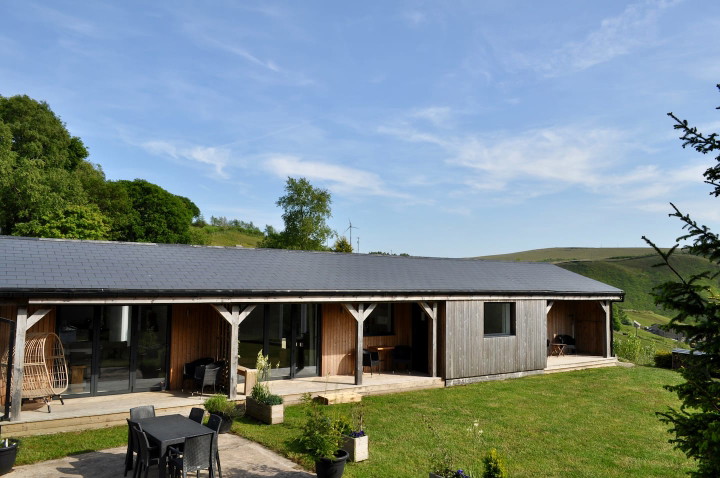 Two Country Cottages For Larger Groups. - Todmorden
