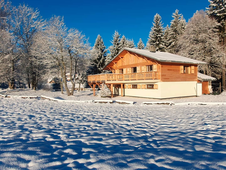 Loue Chalet Le Pareis 8/10 Pers  La Féclaz (73230) - Aix-les-Bains