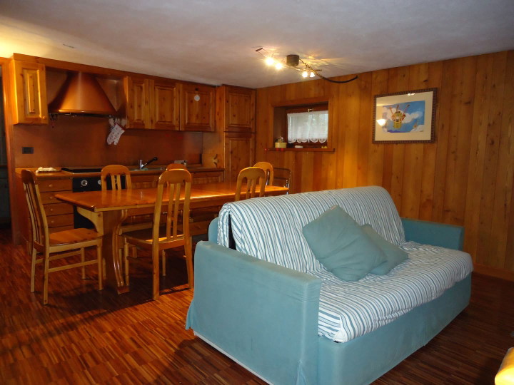 Lovely Apartment In The Historic Center Of Dolonne - Courmayeur